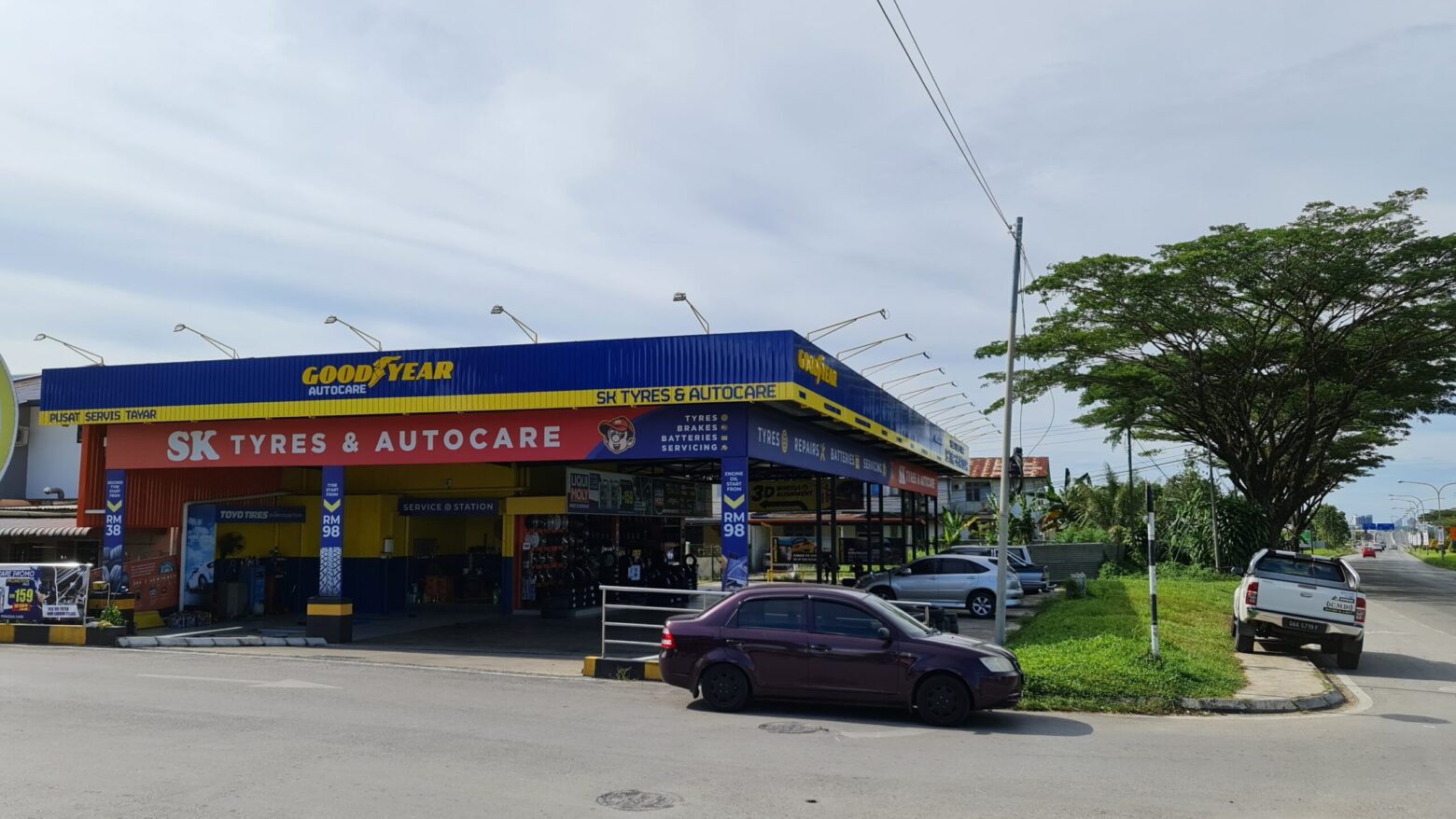 SK TYRES & AUTOCARE | LMEM Dealer Workshop